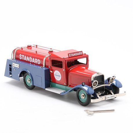 MÄRKLIN, tankbil, "Standard" urvek med nyckel, Tyskland, 1993. Leksaker ...