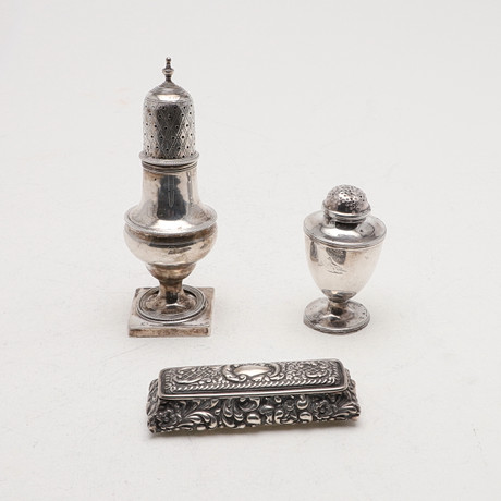 EIN GEORGE III PFEFFER. Silber & Metall - Silber - Auctionet