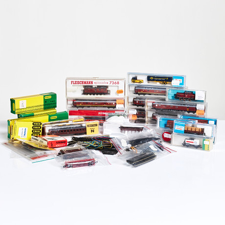 A Collection MINI TRAIN, so-called "Piccolo", various brands mainly ...