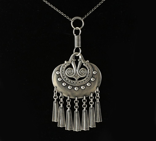 GERMUND PAAER. halsband, silver, "Mångudinnan", Kalevala Koru, Finland ...