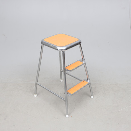 STEGPALL, Awab, 1900-tal. Möbler - Fåtöljer & Stolar - Auctionet