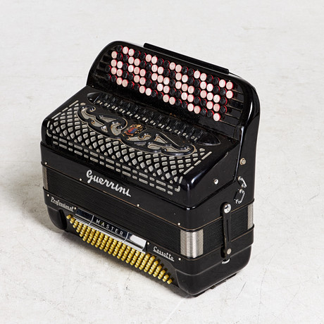 KNAPPDRAGSPEL, Guerrini master, Symphony 2, Cassotto. medföljer väska ...