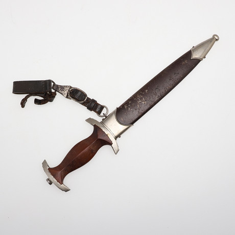 A SECOND WORLD WAR GERMAN SA DAGGER AND SCABBARD. Weapons & Militaria ...