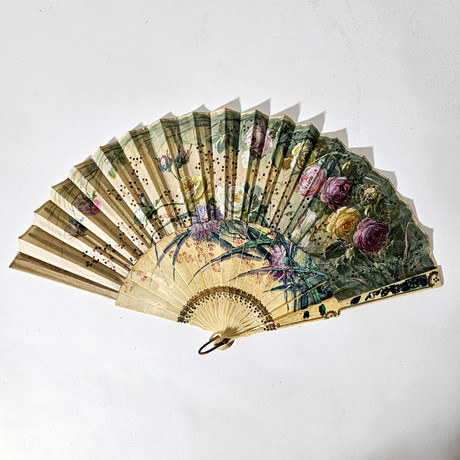 EUROPEAN BONE FAN, XIX CENTURY. Art - Other - Auctionet