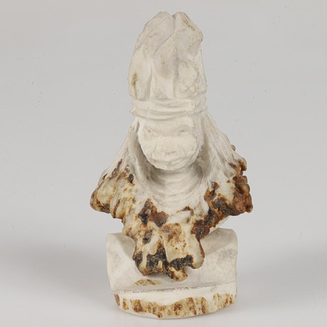 FIGURIN, sameslöjd, snidat renhorn, signerad E.N-79. Övrigt - Övrigt ...