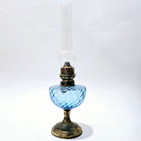 QUINQUE IN BRASS AND GLASS. CIRCA 1900. Lighting & Lamps - Table Lamps ...