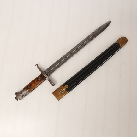 BAYONET, Italian M 91 Truppi Spezcali in leather sheath with brass ...