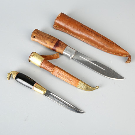 KNIVES 4 of which one Iisakki Järvenpää Oy Finland, 1900s. Weapons ...