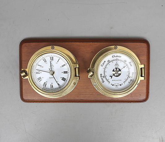 SHIP BAROMETER / CLOCK, brass. Marine Pilot. Mounted on wooden base, 19 ...
