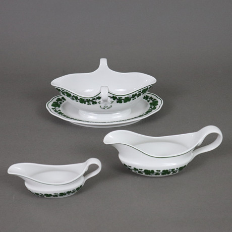 - 3 SAUCES - Meissen, porcelain, vine leaf decoration in green and ...