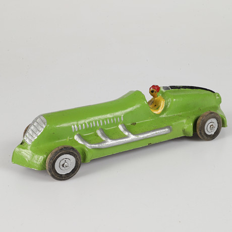 LEKSAKSBIL, målad aluminium, 1900-tal. Leksaker - Leksaker - Auctionet