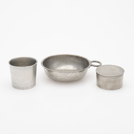 3 PIECES OF ANTIQUE LUNDENSIAN OBJECTS OF PEWTER. Silver & Metals ...
