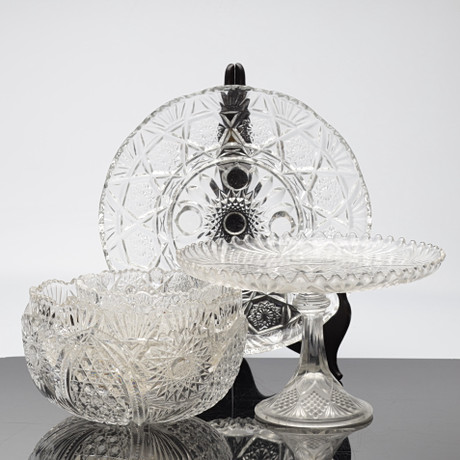 BOWLS, DISHES and CAKE DISHES, 5 parts, glass, first half of the 20th ...