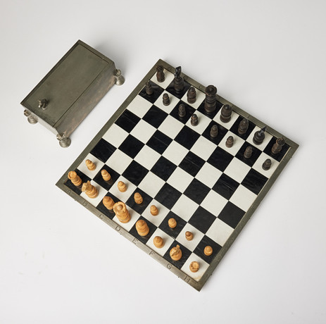 ERIK HARALD REHN. Schackspel, skrin samt bräde, Schreuder & Olsson ...