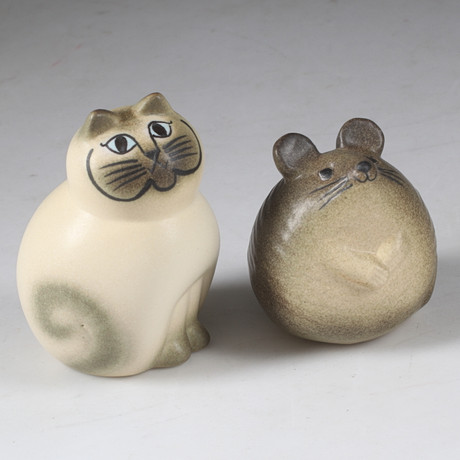 LISA LARSON. Figuriner, 2 st, glaserat stengods, katt och mus ...