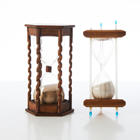 TIMGLAS, 2 st, glas/trä/sand, 1900-tal. Övrigt - Övrigt - Auctionet
