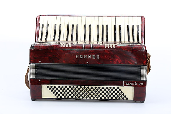 ACCORDING, "Tango VC", Hohner. Miscellaneous - Musical instruments ...
