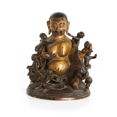 A CHINESE BRONZE FIGURE OF BUDAI. Asiatica - Auctionet