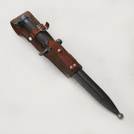 BAJONETT, 1900-tal. Vapen & Militaria - Blankvapen - Auctionet