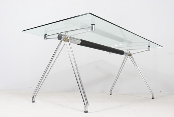 1980s Italian glass desk/conference table. Furniture - Tables - Auctionet