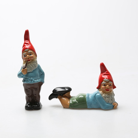 TOMTAR, 2 st, signerade Heissner, 1900-tal. Keramik & Porslin ...