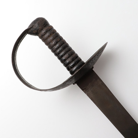 A 19TH CENTURY 1845/1858 PATTERN NAVAL CUTLASS AND SCABBARD. Weapons ...