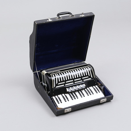 DRAG GAME, Minerva, 1900s. Miscellaneous - Musical instruments - Auctionet