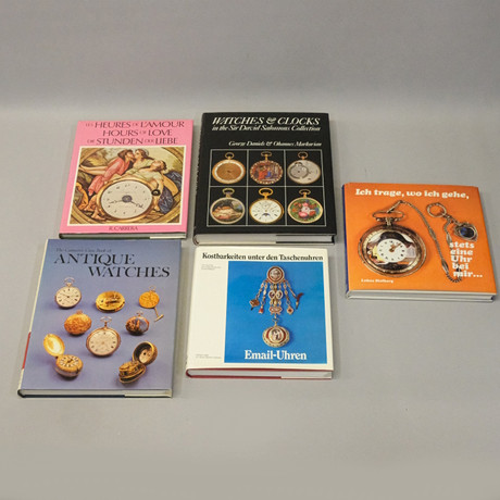 FIVE BOOKS ABOUT UR. Books, Maps & Manuscripts - Books - Auctionet