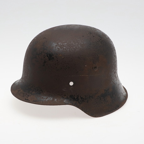 A BLACK WAFFEN SS SINGLE DECAL M42 HELMET. Weapons & Militaria - Armour ...