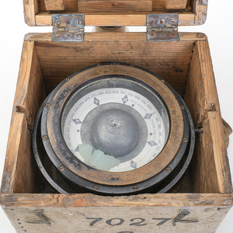 KOMPASS, marin,i trälåda, Ryssland. Övrigt - Teknika & Nautika - Auctionet