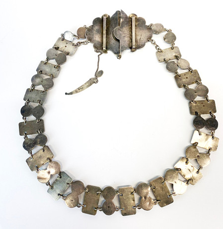 RUSSIAN SILVER BELT. Silver & Metals - Silver - Auctionet