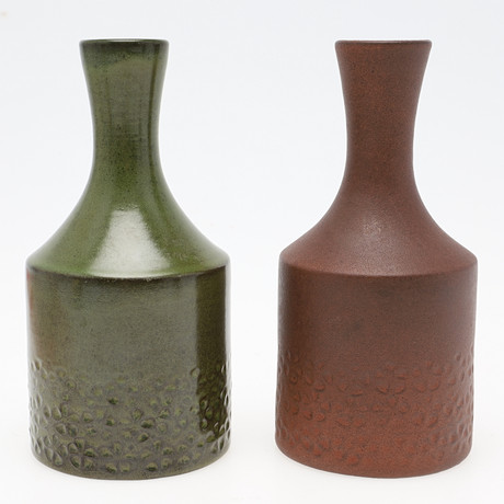 HYONSUN RHEE. Vaser, 2 st. stengods, nr: 5044, Upsala Ekeby. Keramik ...