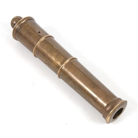 KANON, mässing, 1900-tal. Vapen & Militaria - Skjutvapen - Auctionet