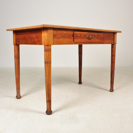 Writing Desk / desk with drawer. Furniture - Tables - Auctionet