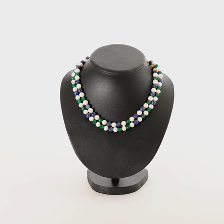 ERICH LANGER. 2 necklaces with lapis lazuli, pearls and serpentine ...