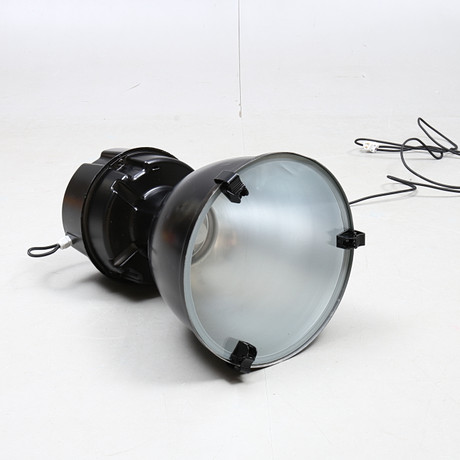 INDUSTRIAL LAMP, 2000s. Lighting & Lamps - Ceiling lights - Auctionet