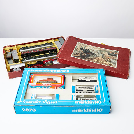 A Collection MÄRKLIN, of which Gift packaging MÄRKLIN H0, Swedish train ...