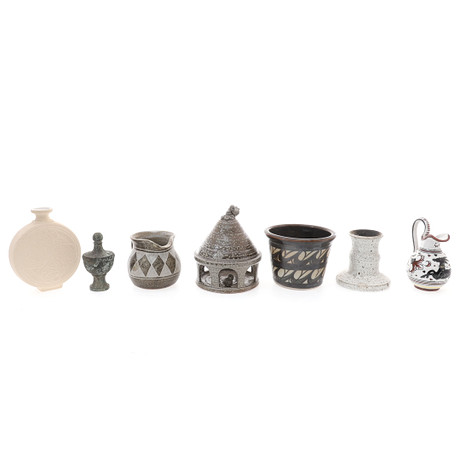 A COLLECTION OF 27 PEICES OF STUDIO POTTERY. Ceramics & Porcelain ...