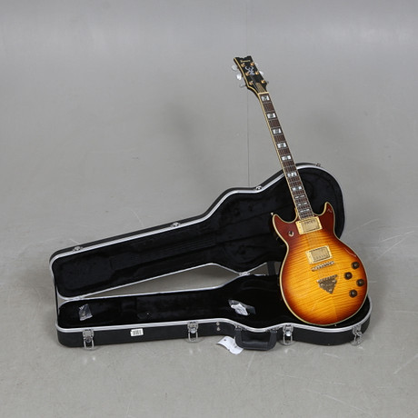 ELGITARR, Ibanez, AR 300, i case. Övrigt - Musikinstrument - Auctionet