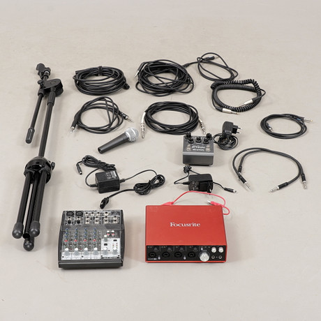 SOUND MIXER, EFFECTS PEDAL, SOUND CARD, MICROPHONE, 1900s/2000s ...