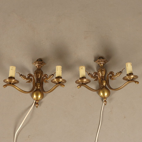 LAMPETTER, ett par, mässing. Belysning & Lampor - Vägglampor - Auctionet