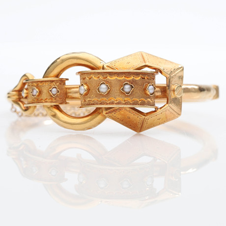 BRACELET, 18K gold, oriental beads, rigid, openable, G Dahlgren, 1910. Jewellery & Gemstones ...