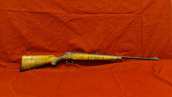 KULGEVÄR, Sako L46 7x33 SAKO. Licensvapen - Kulgevär - Auctionet