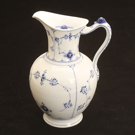 CHOCOLATE POT, porcelain, Musselmalet, Royal Copenhagen, Denmark ...