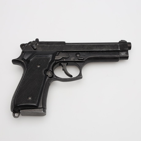 PISTOL, replika, efter Beretta mod 92 F cal 9 mm Parabellum. Vapen ...