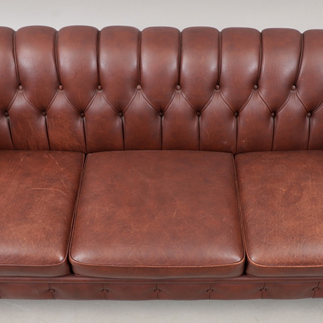 SKINNSOFFA, brun, 1980-tal. Möbler - Soffor & Sittgrupper - Auctionet