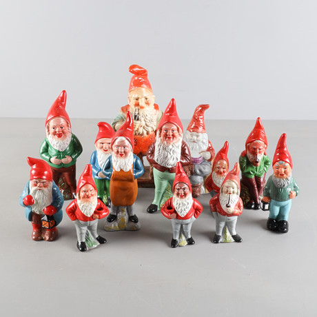 FIGURINES, 13 pieces, gnomes, earthenware, 20th century. Ceramics ...