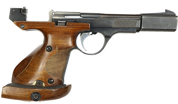 PISTOL, Halvautomatisk, fabrikat Unique, modell DES 69, kaliber .22LR ...