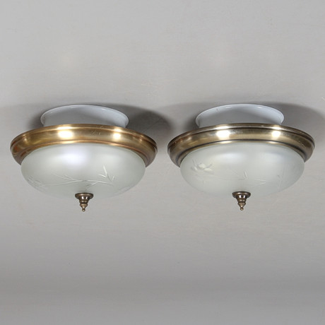 TAKPLAFONDER, ett par, metall och glas, 1900-tal. Belysning & Lampor ...