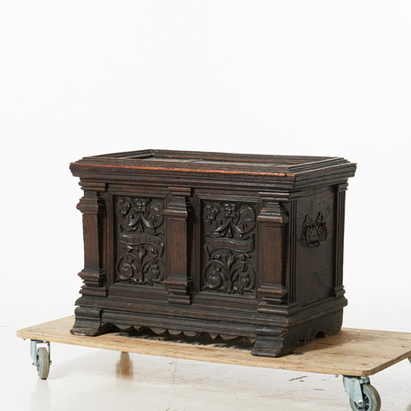 COFFIN, 19th century, Renaissance style, oak, mouldings, mirrors on the ...